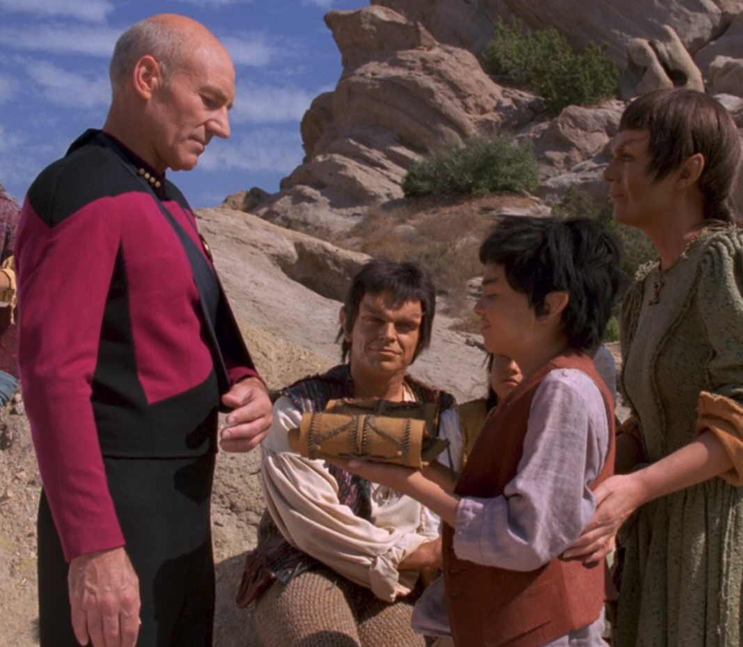 Retro TV Review: Star Trek TNG SSN 3 Episode Four: Who Watches The ...