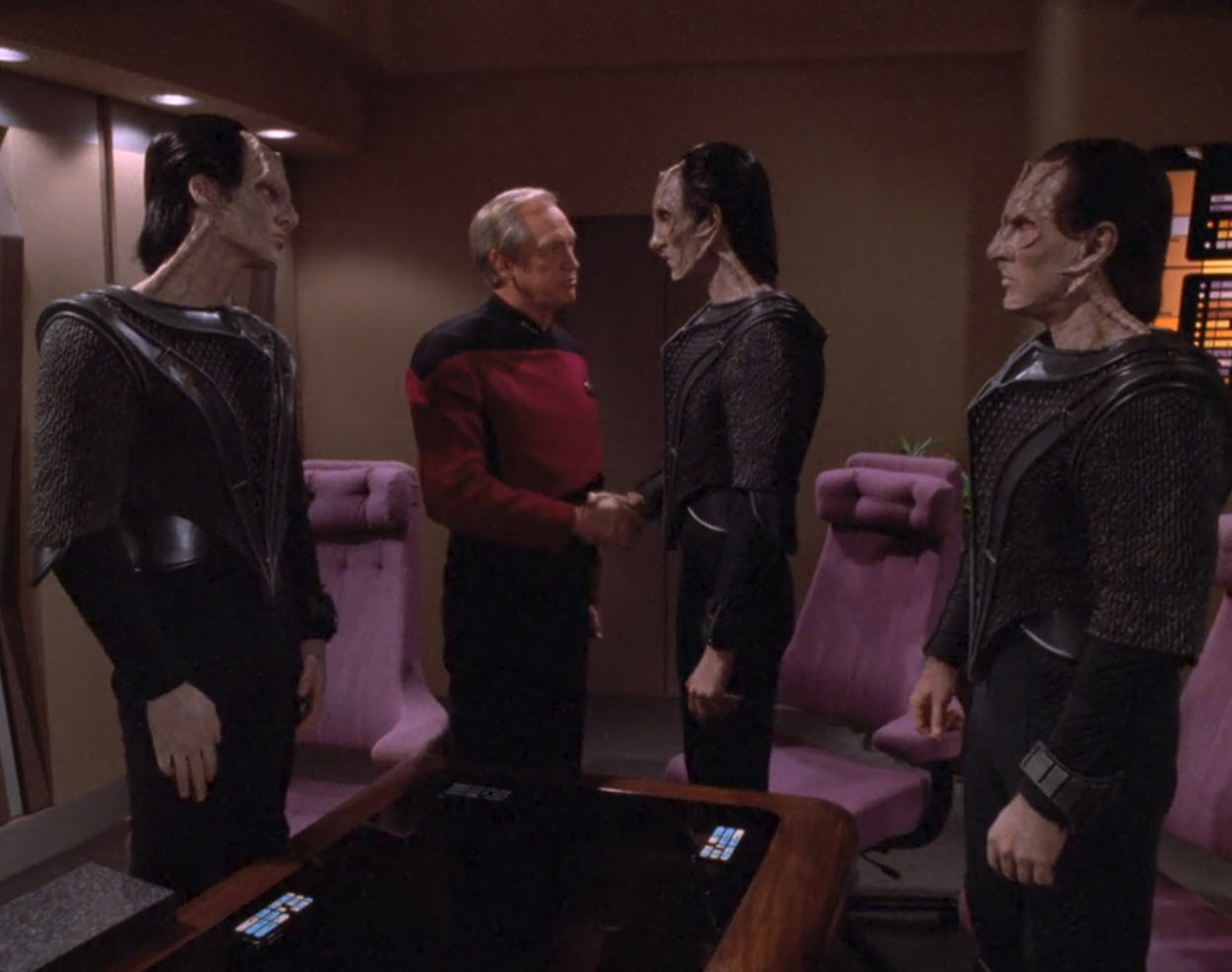 Retro TV Review: Star Trek TNG SSN 6 Episode Ten: Chain of Command Part ...
