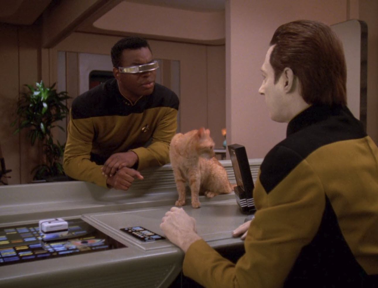 Retro TV Review: Star Trek TNG SSN 7 Season Premiere: Episode One ...