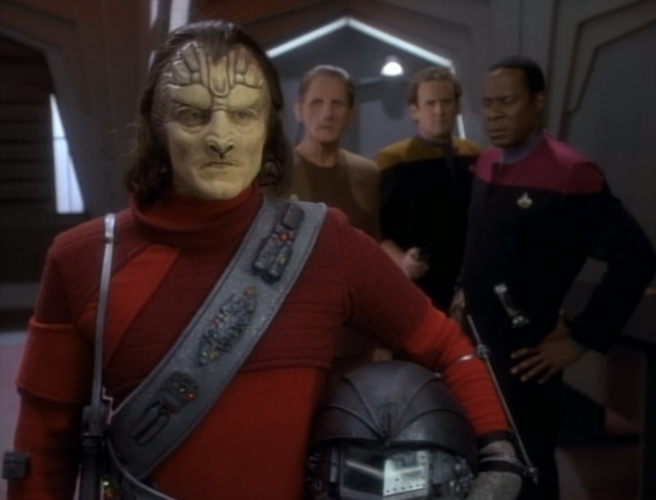 Retro TV Review: Star Trek DS9 SSN One Episode Five: Captive Pursuit ...