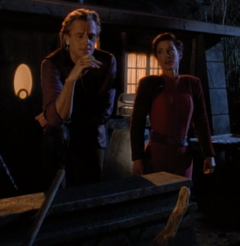 Retro TV Review: Star Trek DS9 SSN Three Episode Twenty-Four: Shakaar ...