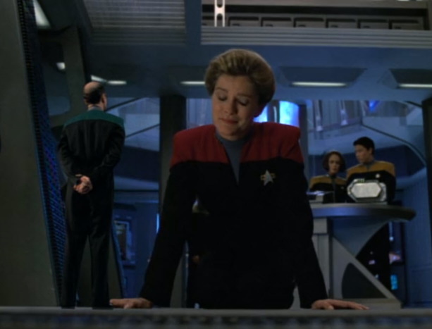 Retro TV Review: Star Trek Voyager SSN 2 Episode Eight: Persistence of ...