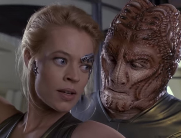 Retro TV Review: Star Trek Voyager SSN 6 Episode Fifteen: Tsunkatse ...