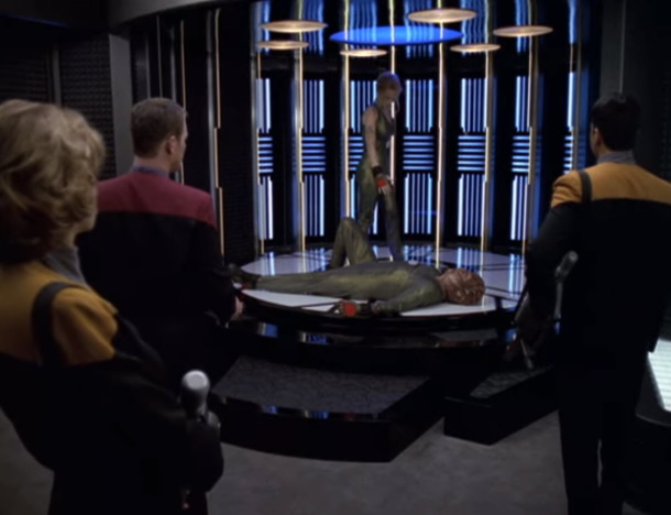 Retro TV Review: Star Trek Voyager SSN 6 Episode Fifteen: Tsunkatse ...