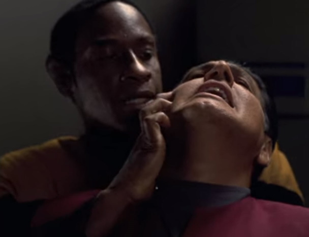 Retro TV Review: Star Trek Voyager SSN 7 Episode Four: Repression ...